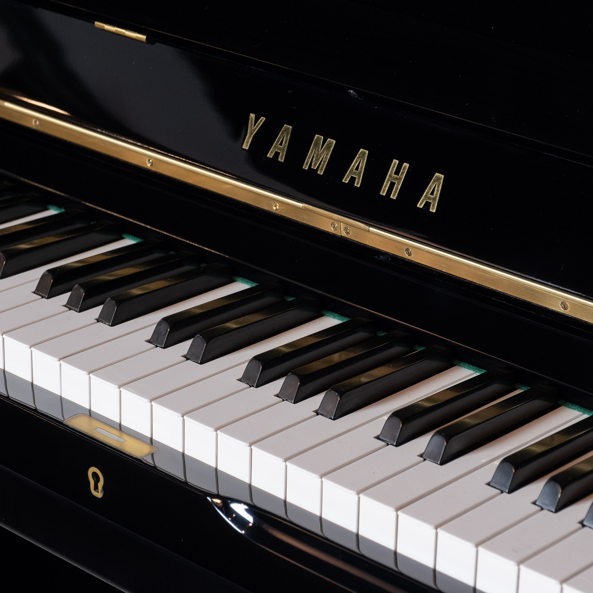 Used Yamaha U1 Upright Piano – c1977 - Coach House Pianos