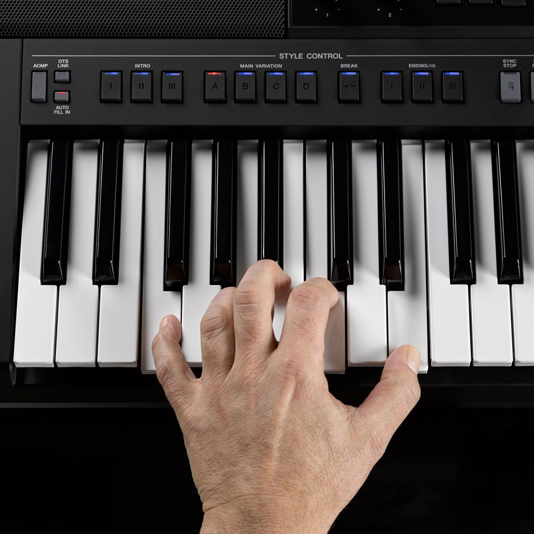New Yamaha PSR-SX900 Keyboard Workstation - Coach House Pianos
