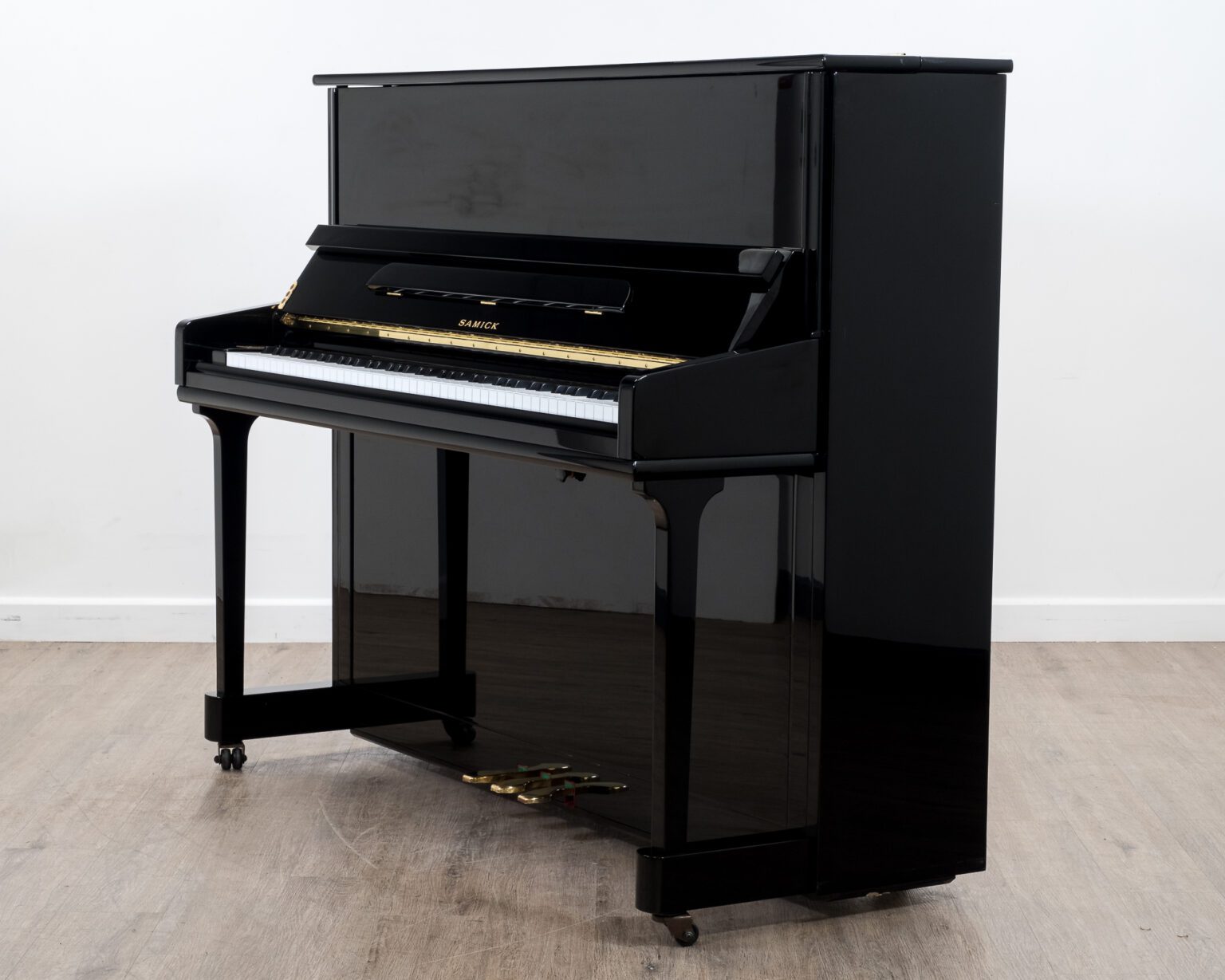 Second Hand Pianos For Sale - Buy Second Hand & Used Pianos | CHP